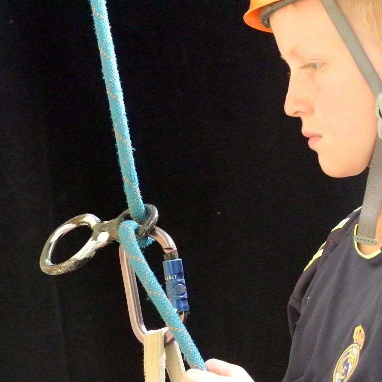 Figure-8 Descenders | RopeLab Online